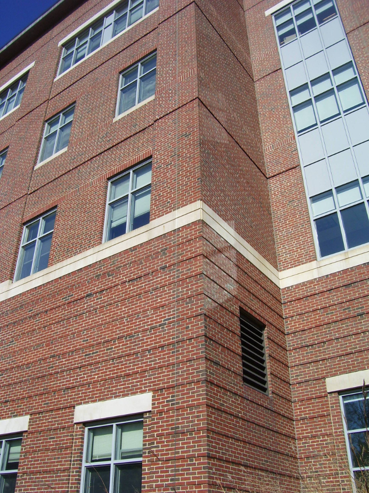 University of New Hampshire - Gregg Hall - Spaulding Brick