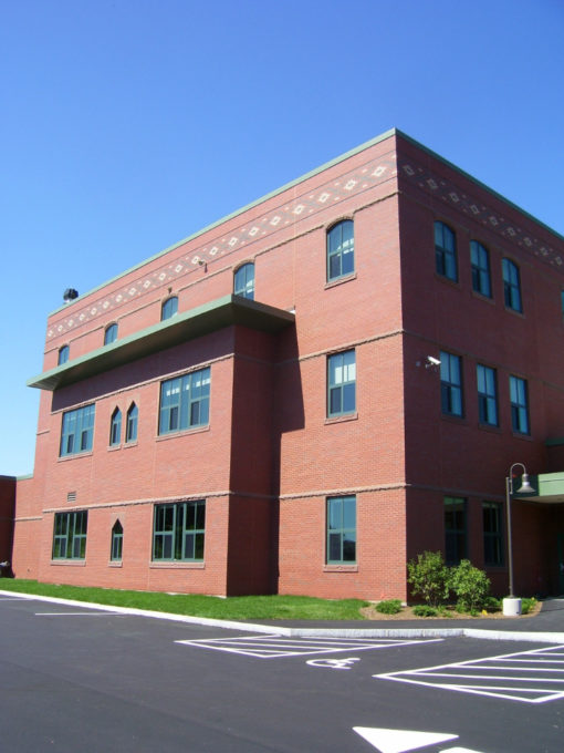 Pinkerton Academy Freshman Building - Spaulding Brick