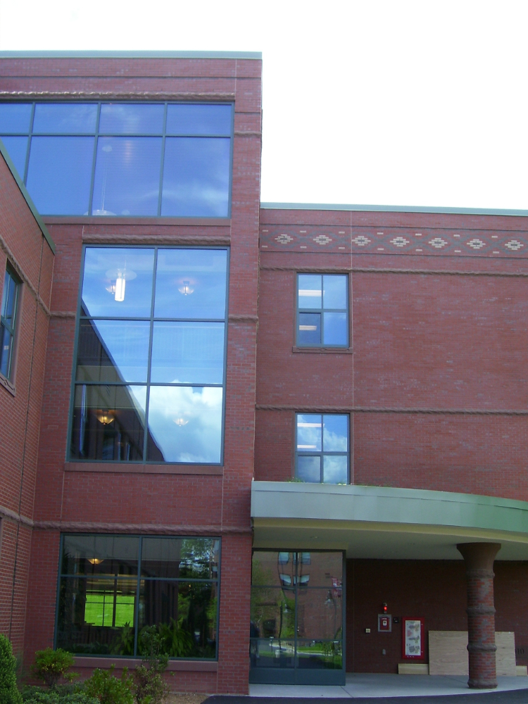 Pinkerton Academy Freshman Building - Spaulding Brick